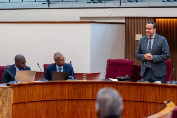 Minister Geoffrey Wever: Economia di Aruba lo crece mas compara cu loke ...