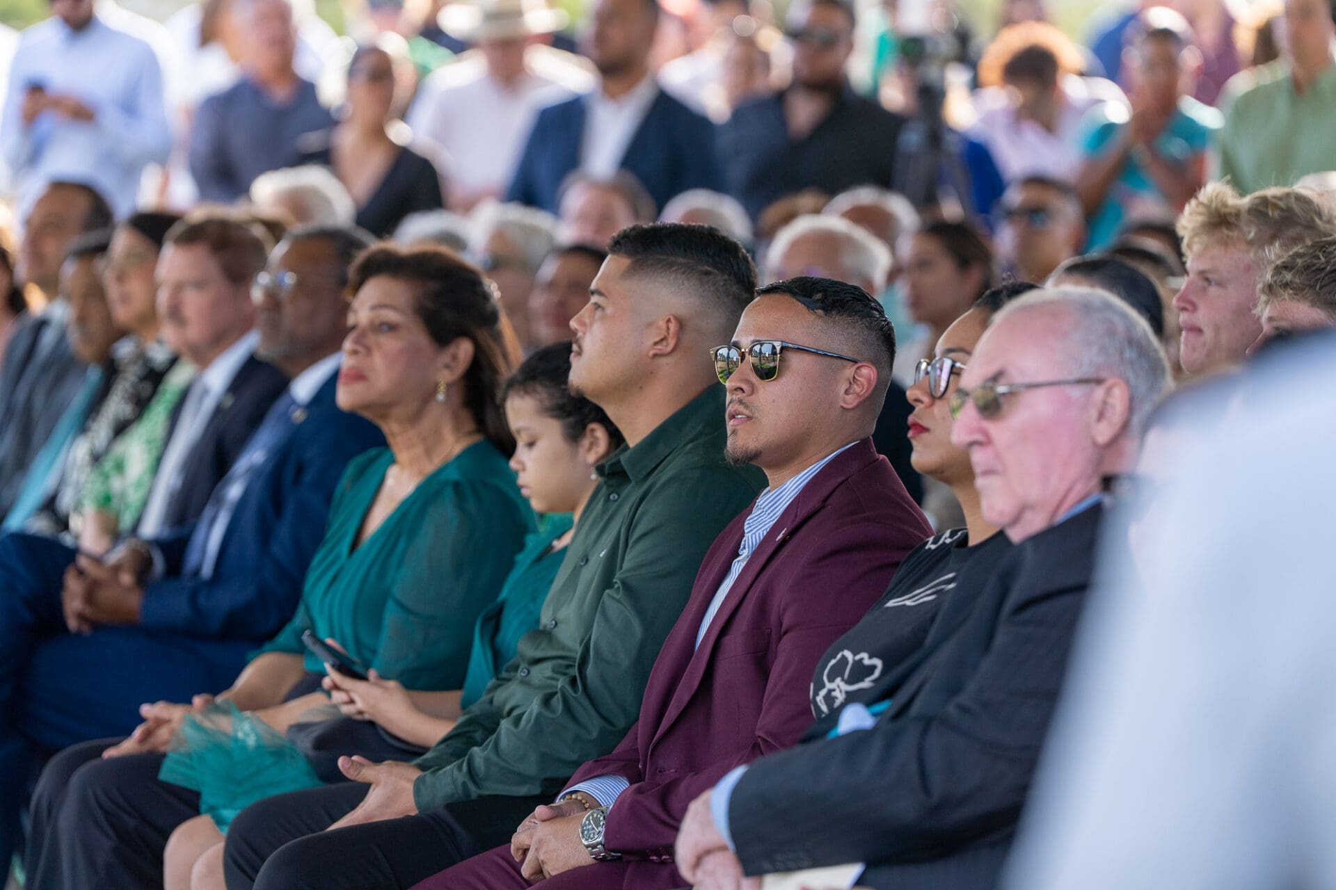 James Hepple a repasa e contribucion di Henny Eman den turismo | 24ora ...