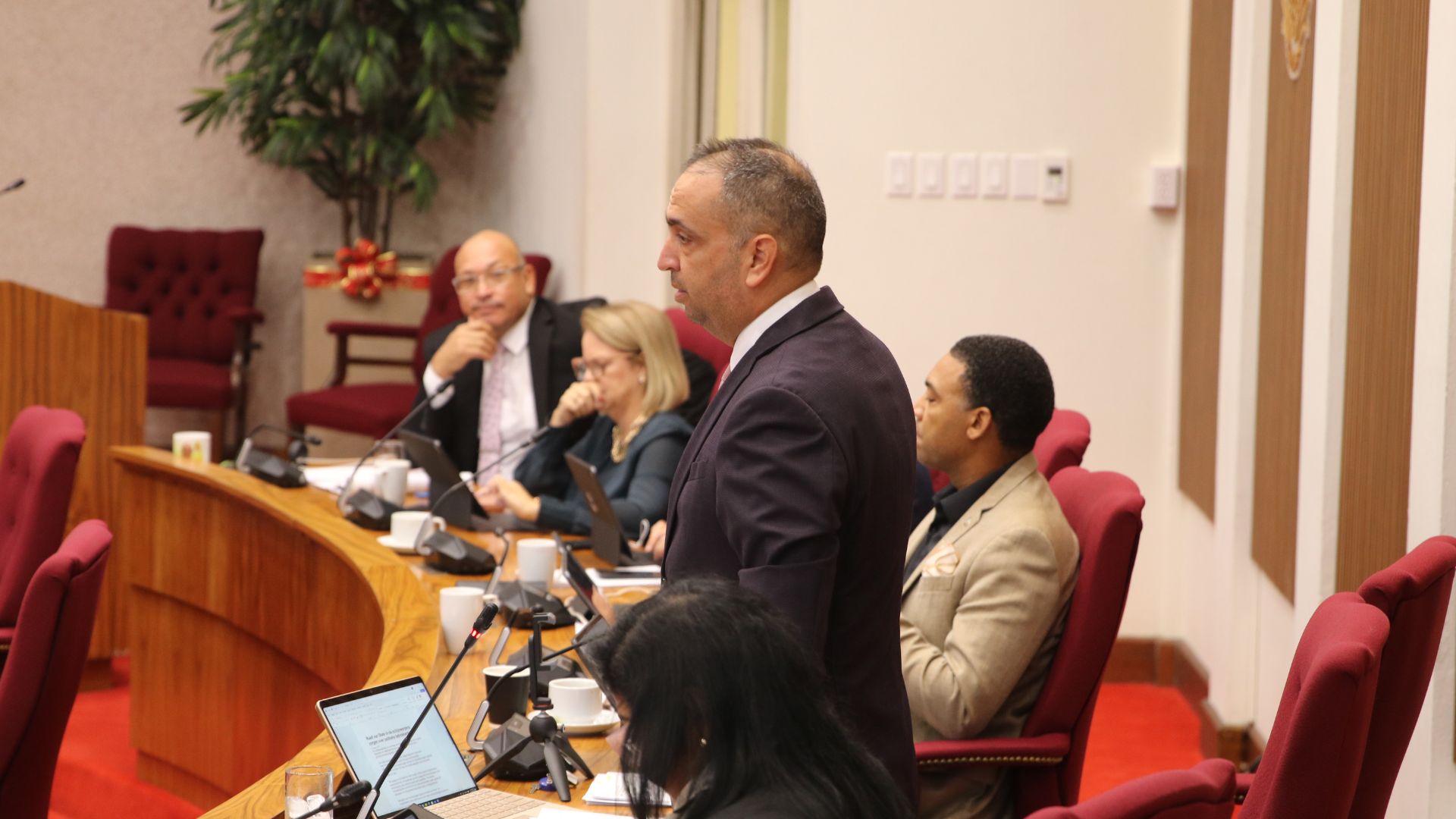 Dangui Oduber: A scoge e interes di mas halto di 25% pa consumidornan ...